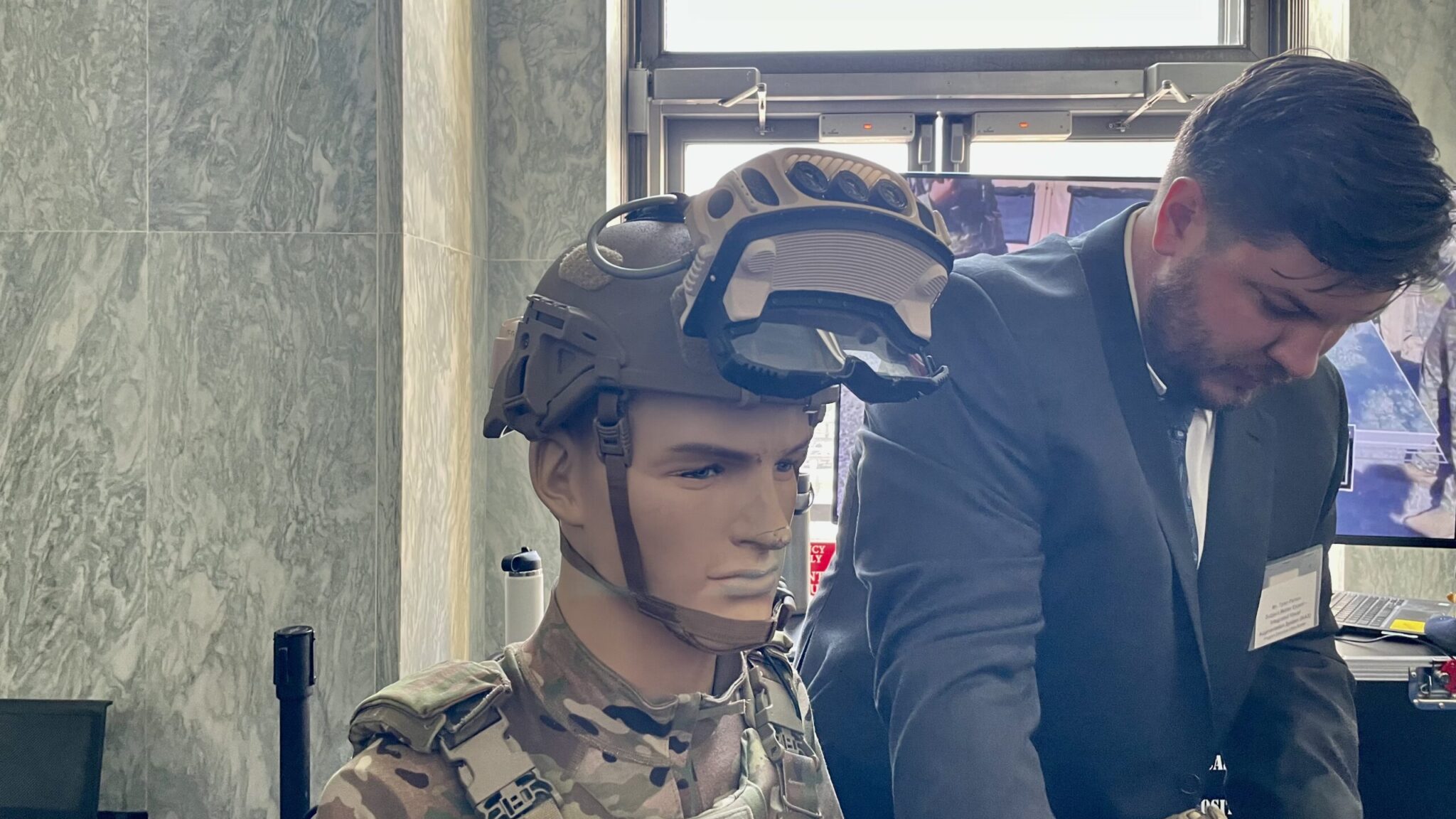 Army completes squad-level assessment with latest IVAS design - The Gun ...