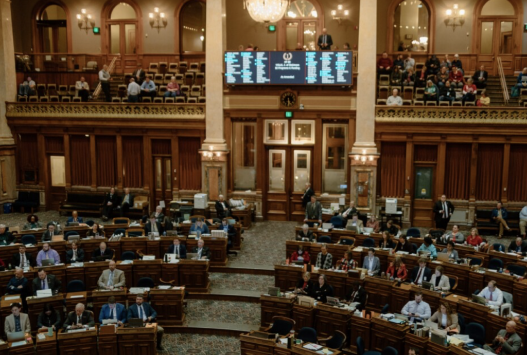 Congressional Republicans Introduce Bill to Eliminate Federal Gun-Free ...